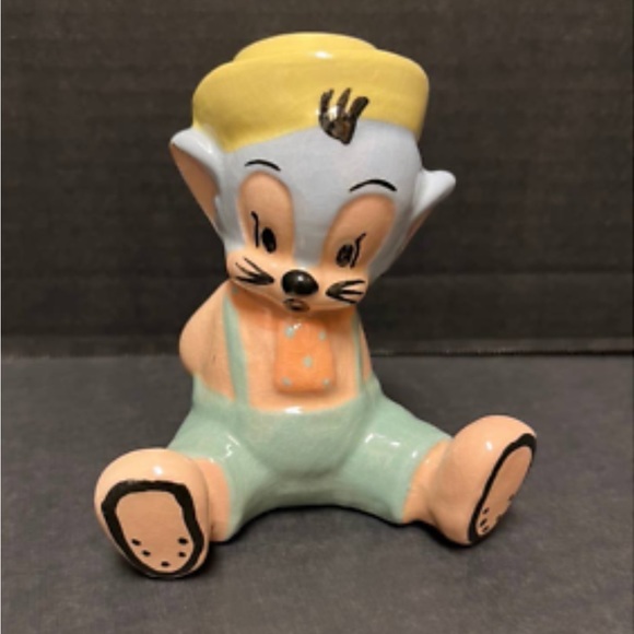 Warner Bros. | Other | Vintage Sniffles 94s Character Mouse Set | Poshmark